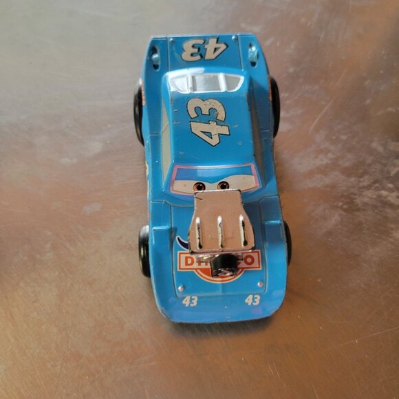 Disney | Toys | Disney Pixar Cars The King Dinoco Blue 43 Plymouth ...